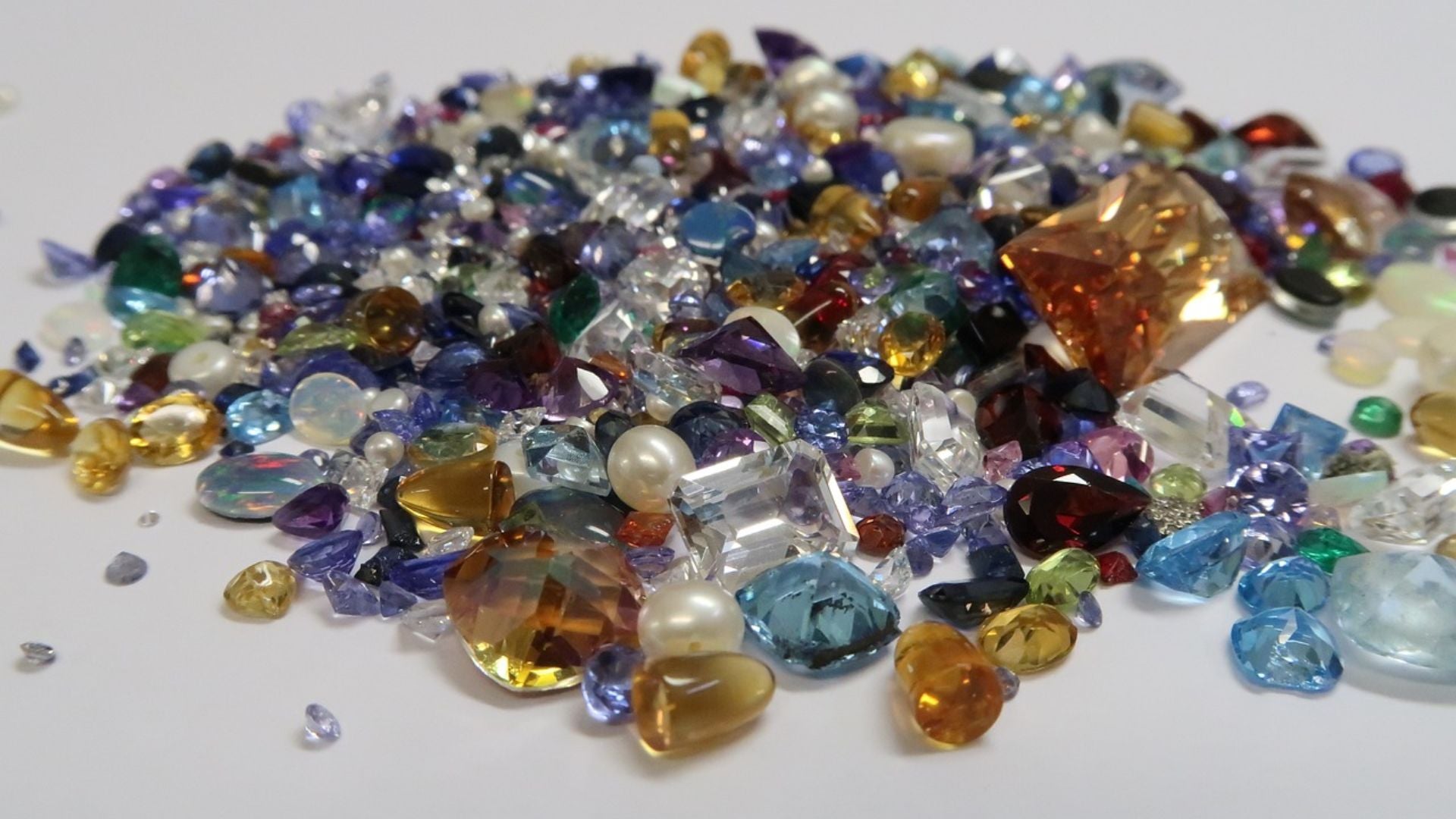 Birthstones – Fennes Jewellery